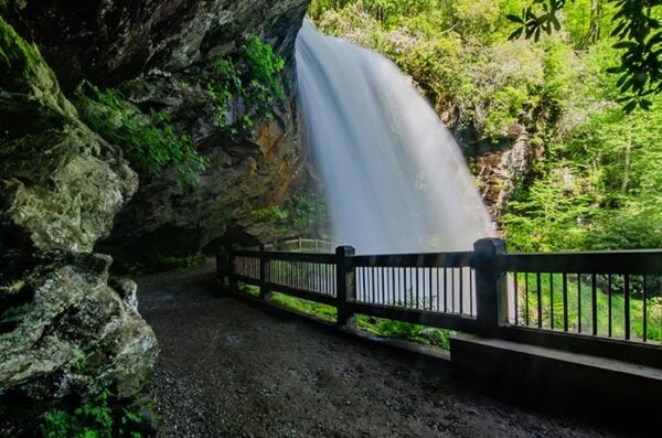 35 Gorgeous Waterfalls near Cherokee NC (Within 2 Hours)