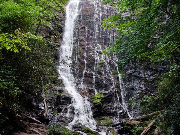 Mingo Falls in Cherokee NC (How to See This Great Waterfall)