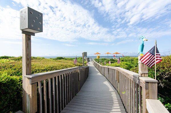 Atlantis Lodge in Atlantic Beach NC (10 Things We Love!)