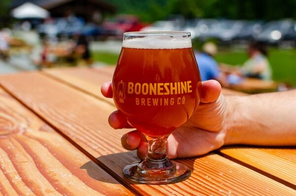 80+ Tasty North Carolina Breweries (The Best of the Best!)