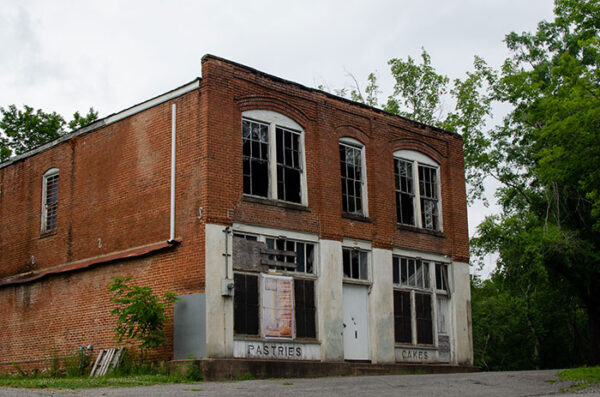 Henry River Mill Village: Iconic Hunger Games Film Location