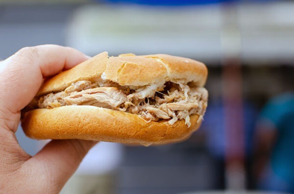 North Carolina Barbecue (35+ Great Restaurants + History)