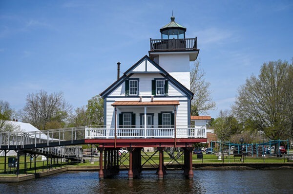 How to Visit the 1886 Roanoke River Lighthouse in Edenton NC