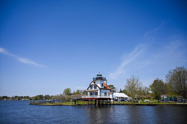 How to Visit the 1886 Roanoke River Lighthouse in Edenton NC
