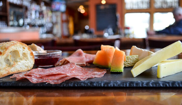 30 Amazing Outer Banks Restaurants for Your Next Beach Trip!