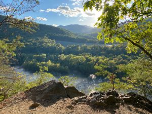 30+ of the Best North Carolina Mountain Towns to Visit Now!