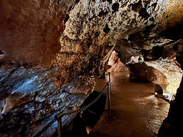 Awesome Linville Caverns (How to See Them in 10+ Tips!)