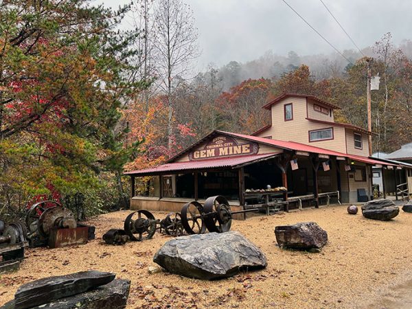 20+ Amazing Things to Do in Marion NC (and Nearby!)