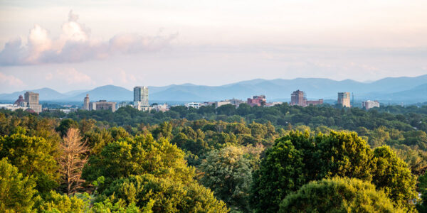 125+ Interesting Facts About North Carolina (History + More)