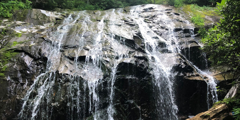 10+ Beautiful Roadside Waterfalls in North Carolina for All!