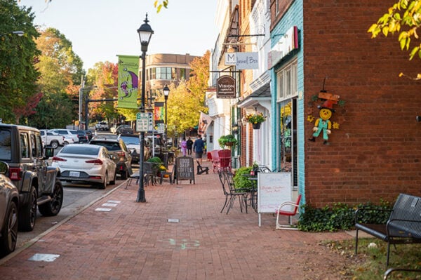 25+ Great Things to Do in Lake Norman (Nearby Towns + Parks)