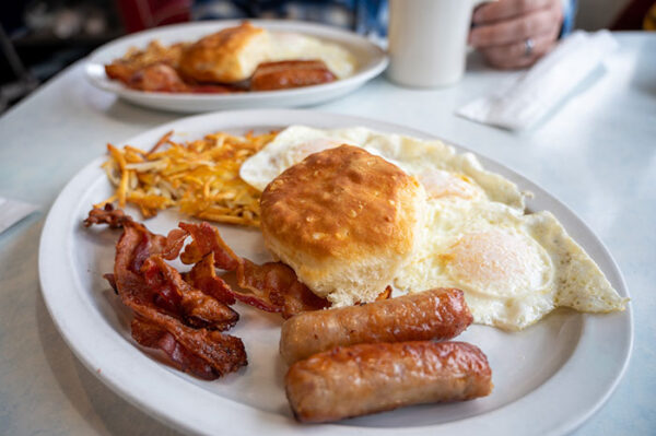 25 Delicious Restaurants in Boone NC (Best Places to Eat!)