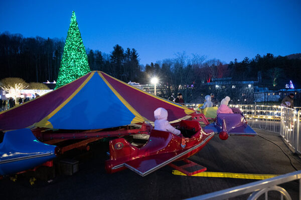 Tweetsie Christmas 2023 (How to Visit and 5 Important Tips!)