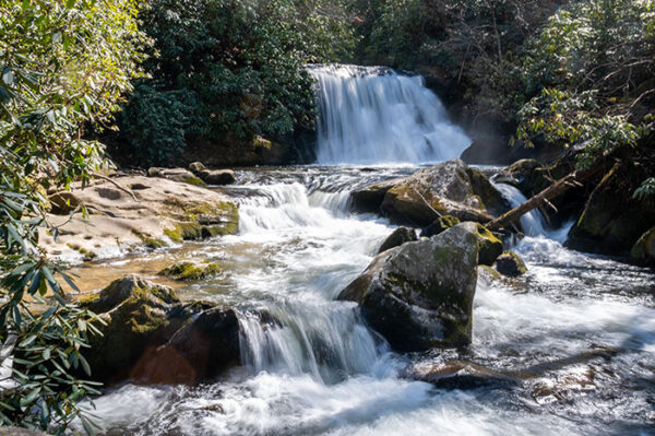 Historic Tapoco Lodge NC Mountain Retreat + 7 Things to Love