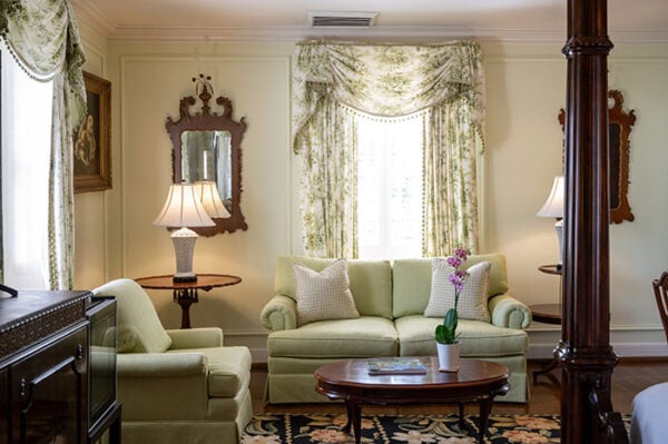 Graylyn Estate in Winston-Salem NC (+7 Reasons We Love It!)