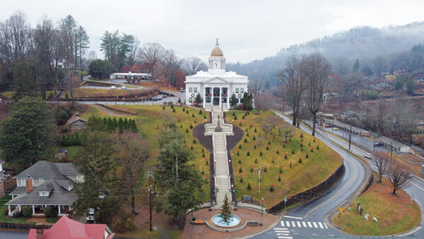 50+ Excellent Things to Do in Sylva NC and Nearby!