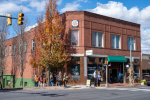 Sunburst Falls NC: How to Find an Amazing Roadside Waterfall