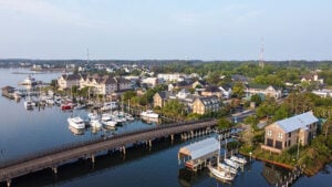 20+ Fun Things to Do in Manteo NC + Nearby OBX Attractions!