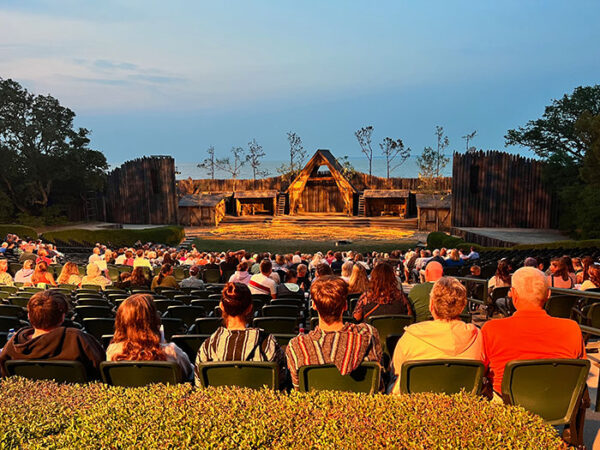 20+ Fun Things to Do in Manteo NC + Nearby OBX Attractions!